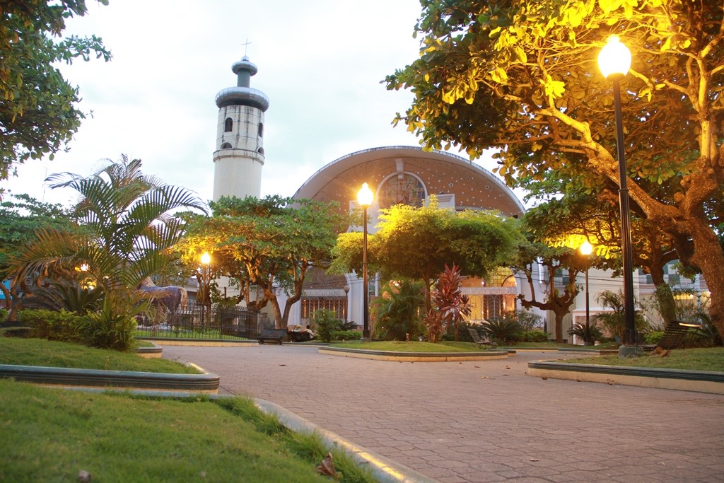Espectáculo internacional por 102 años del Cantón Bolívar - Revista LA ...