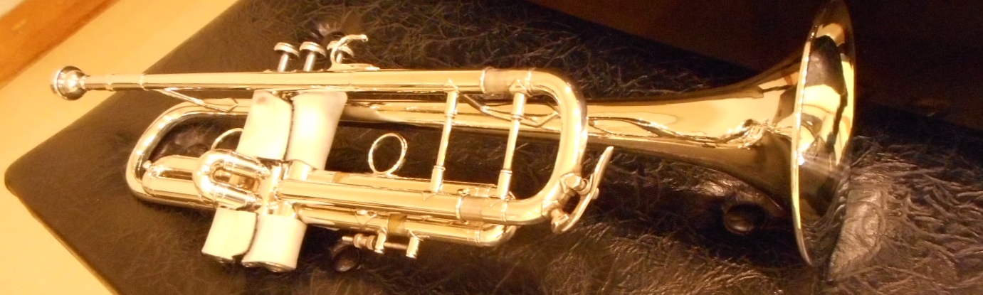 練習場所 - Azure Navy Jazz Orchestra