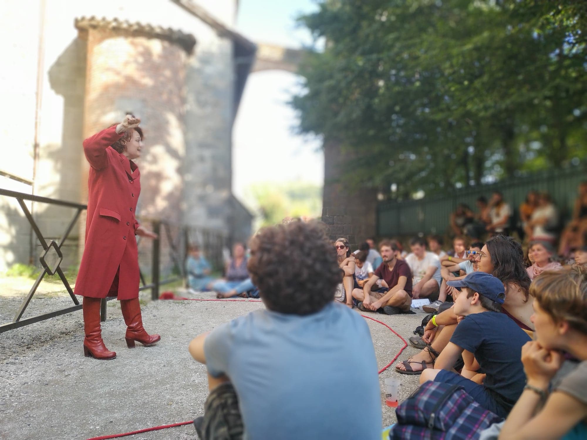 Retrouvez moi : - Site de isabelle delavet conteuse