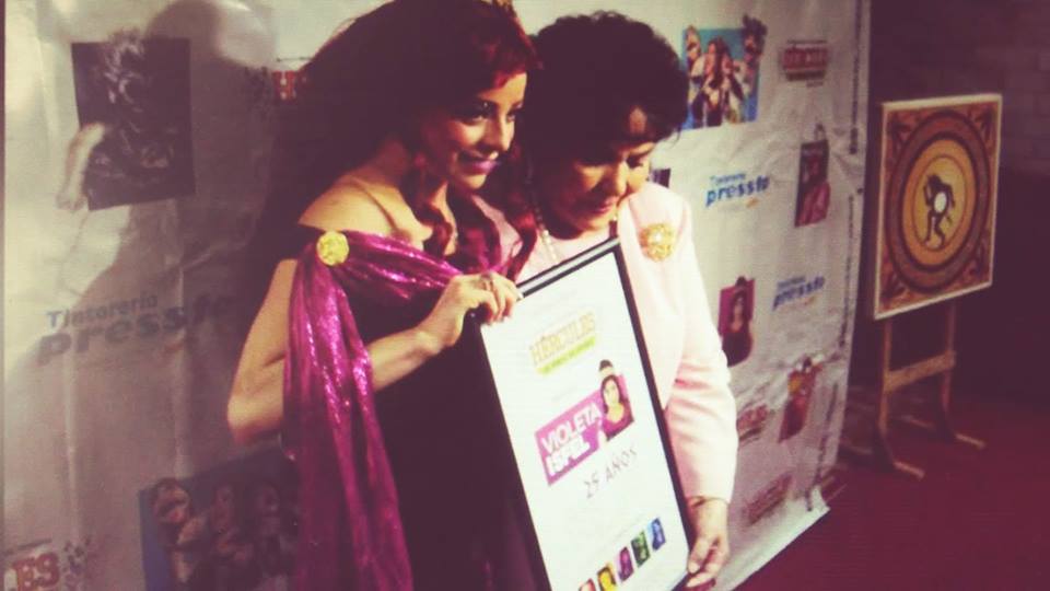 Dalia D´Leon Adams - Página web de expedientessecretos2018