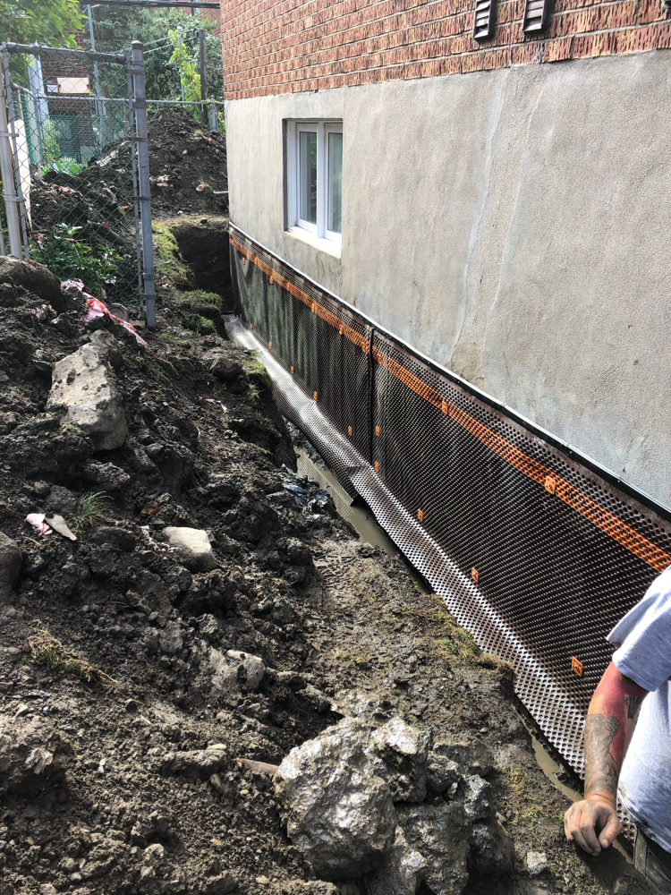 Membrane alvéolée Delta® ms - Spécialiste fissures fondations | Drains ...