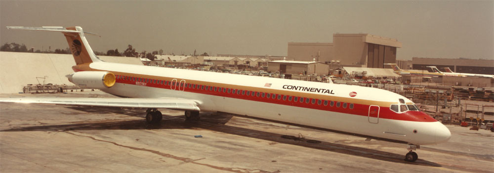 Continental Airlines - www.MD-80.com - Onlinedienst für ein ...