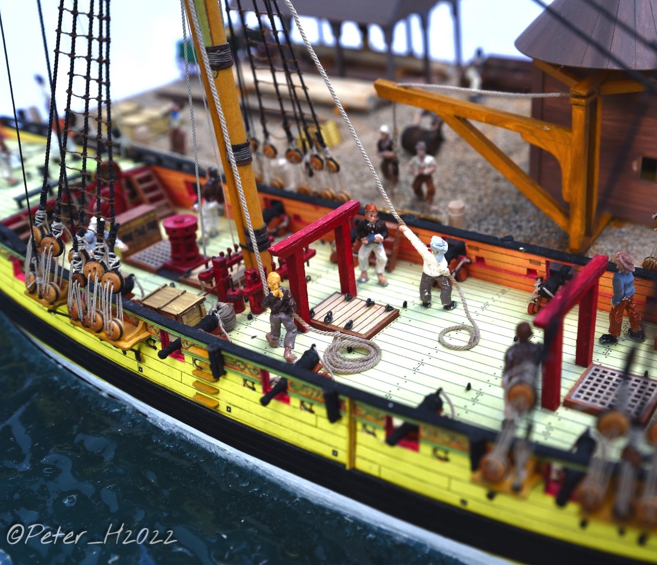 HM Sloop Wolf am Werftquai Port Chatham um 1760 1:96 - mein-modellbaus ...