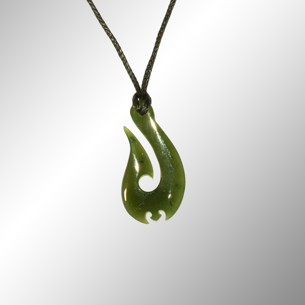 Hei Matau - myGreenstone - Maori Schmuck aus Jade
