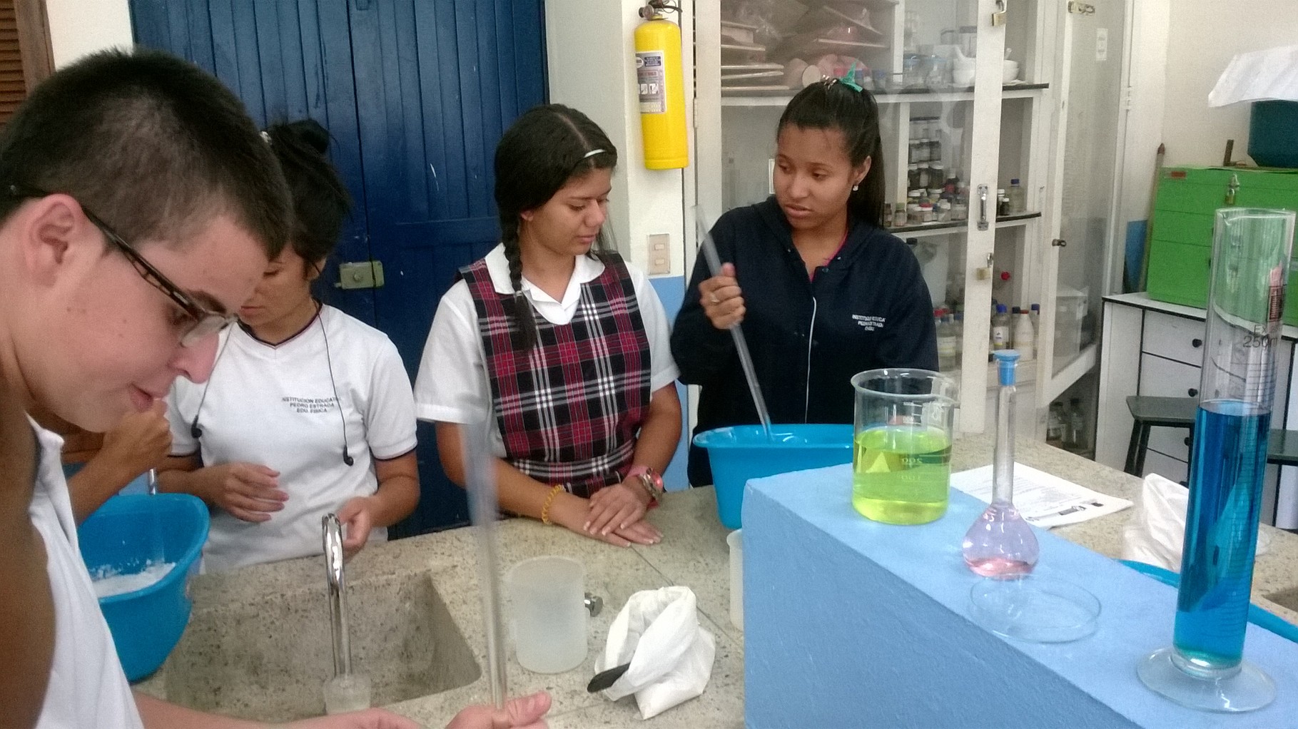 PROYECTO GEL ANTIBACTERIAL - Página web de pedroambiental