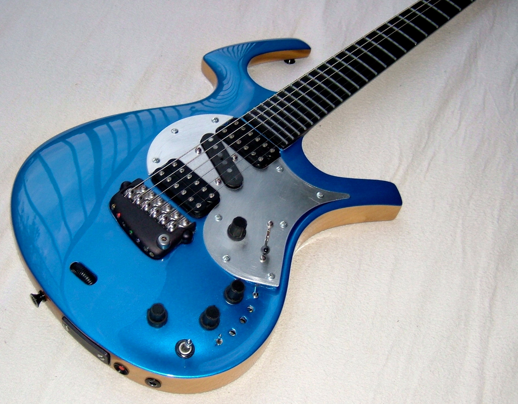 Parker Fly Deluxe, US-made early 90s, madly modded - guitarfritzs Jimdo ...