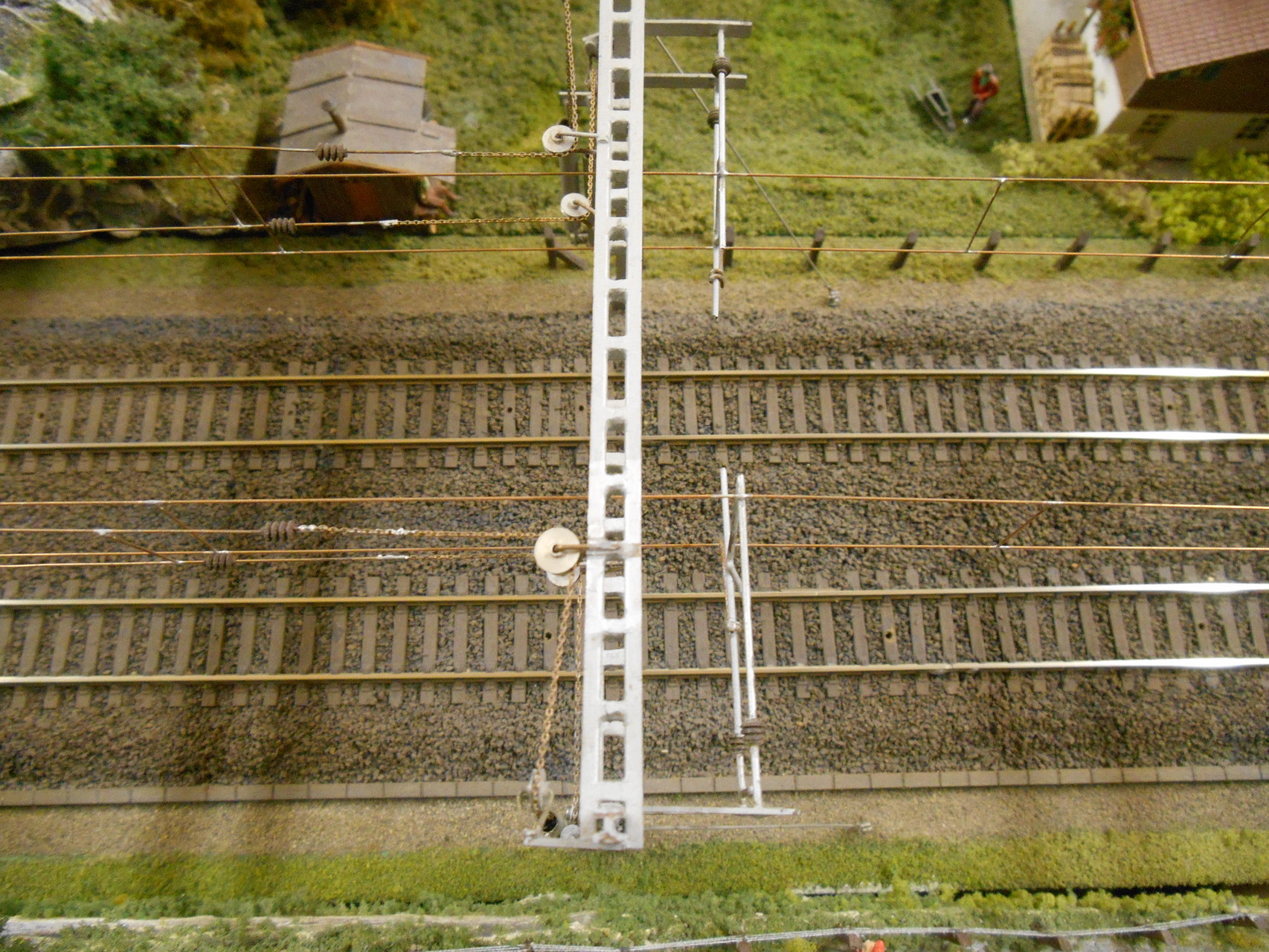 Spannvorrichtung für den Fahrdraht - hrkloetschbergbahn