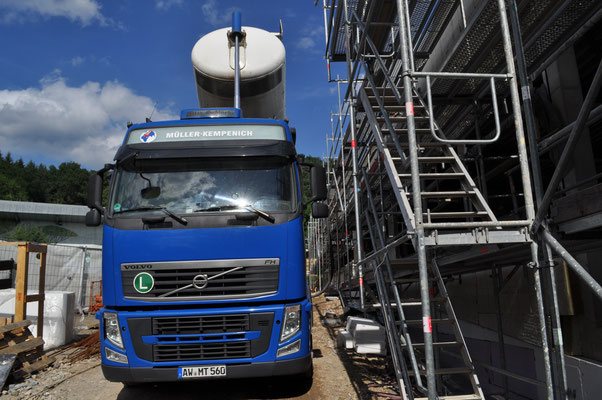 Extensive Mineral Substrate to Green Up Your Roof - iNTERBiMS