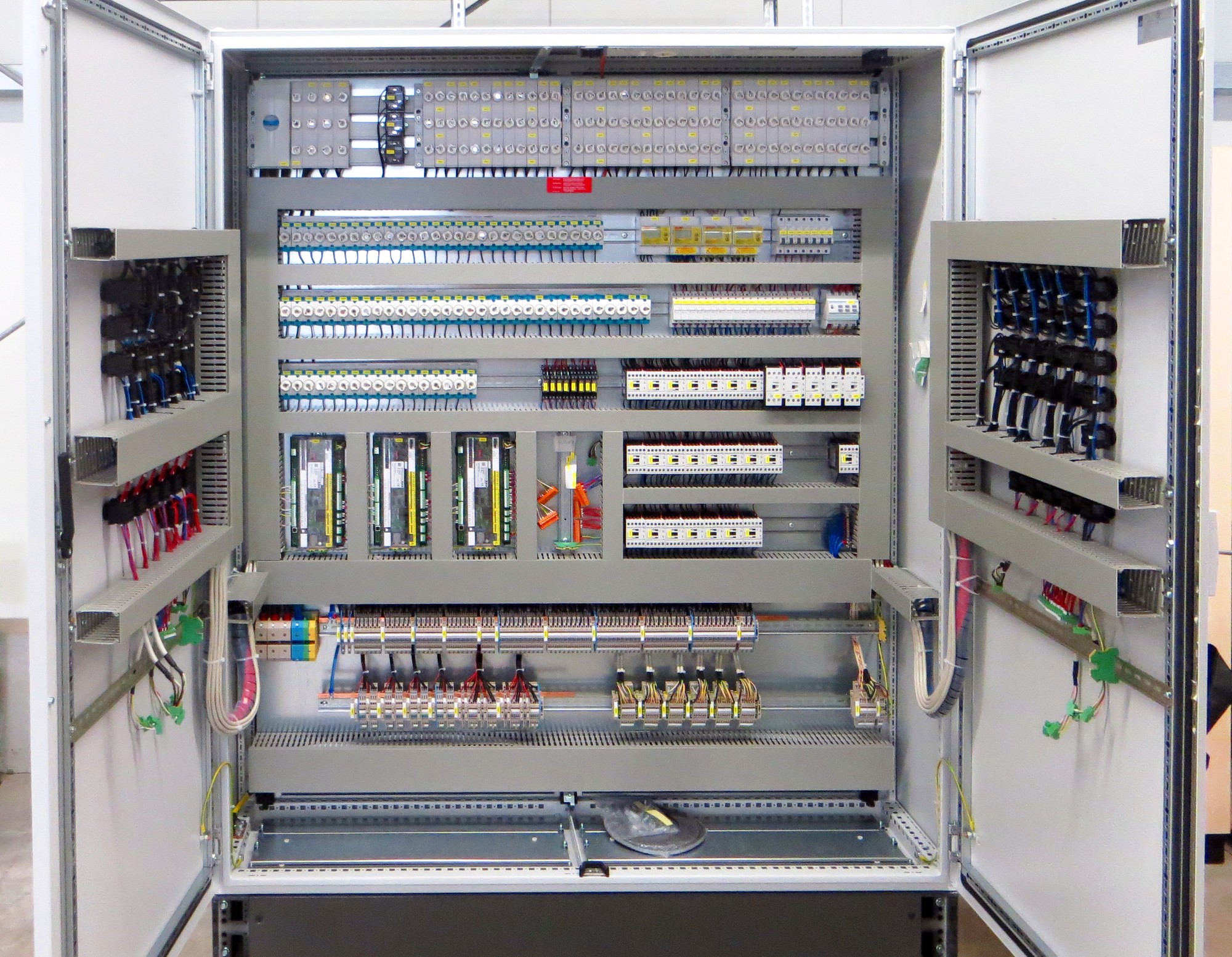 Auszug aus dem BranchenSPEKTRUM - Entwicklung, Planung und Bau von ...