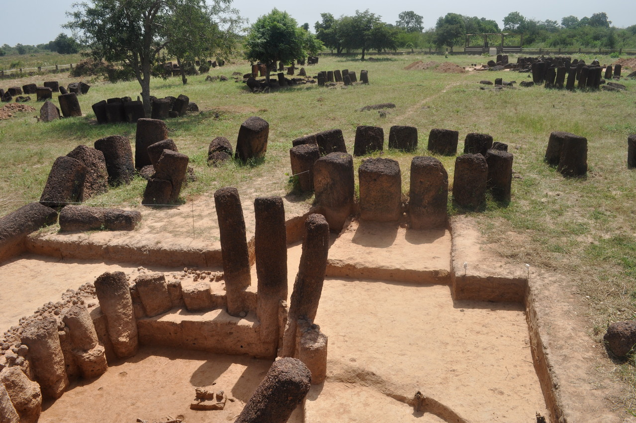 Nécropole mégalithique de Wanar (Sénégal) - Mission archéologique Wanar ...