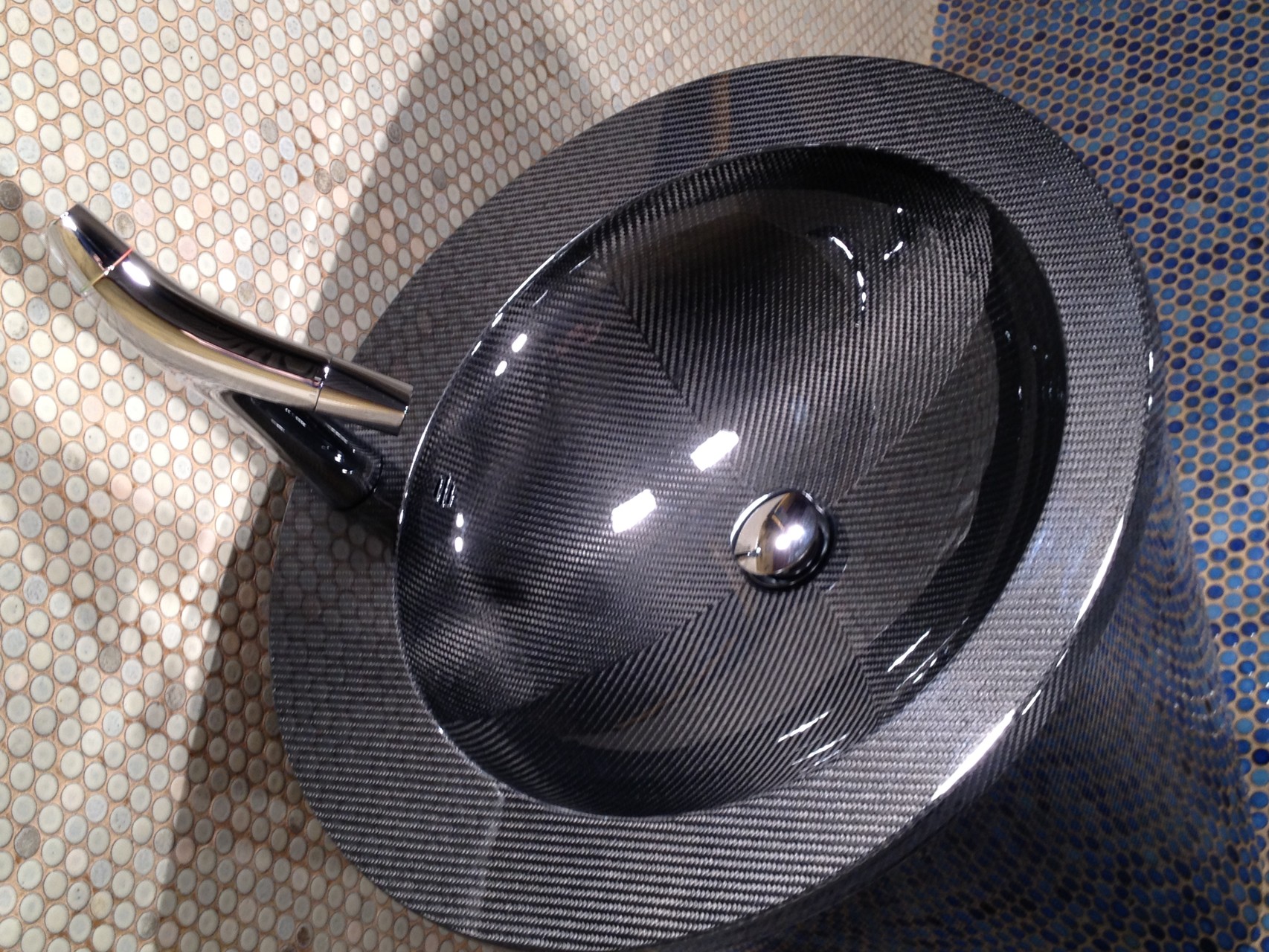 Carbon Fiber Furniture - NIAMA-REISSER| Performance & Design Products ...