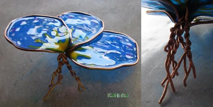 Blaue Blume aus Window Color - Artesania Katinka Duval