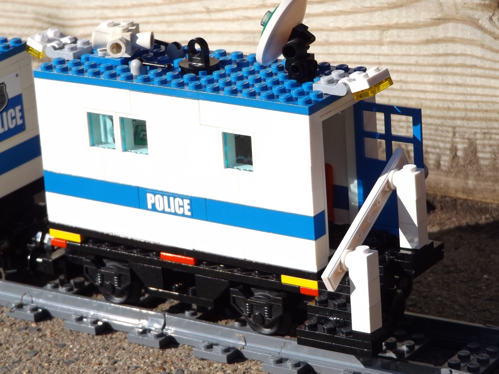 Polizei-Zug - Blaulicht-Helden.de - Modellbau mit Lego-Klemmbausteinen