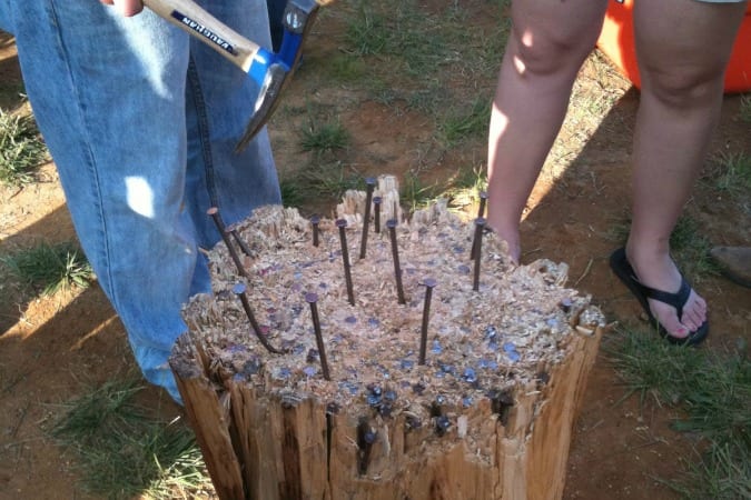Play Stump & Nageln, the traditional Swiss hammering game - Interlaken ...