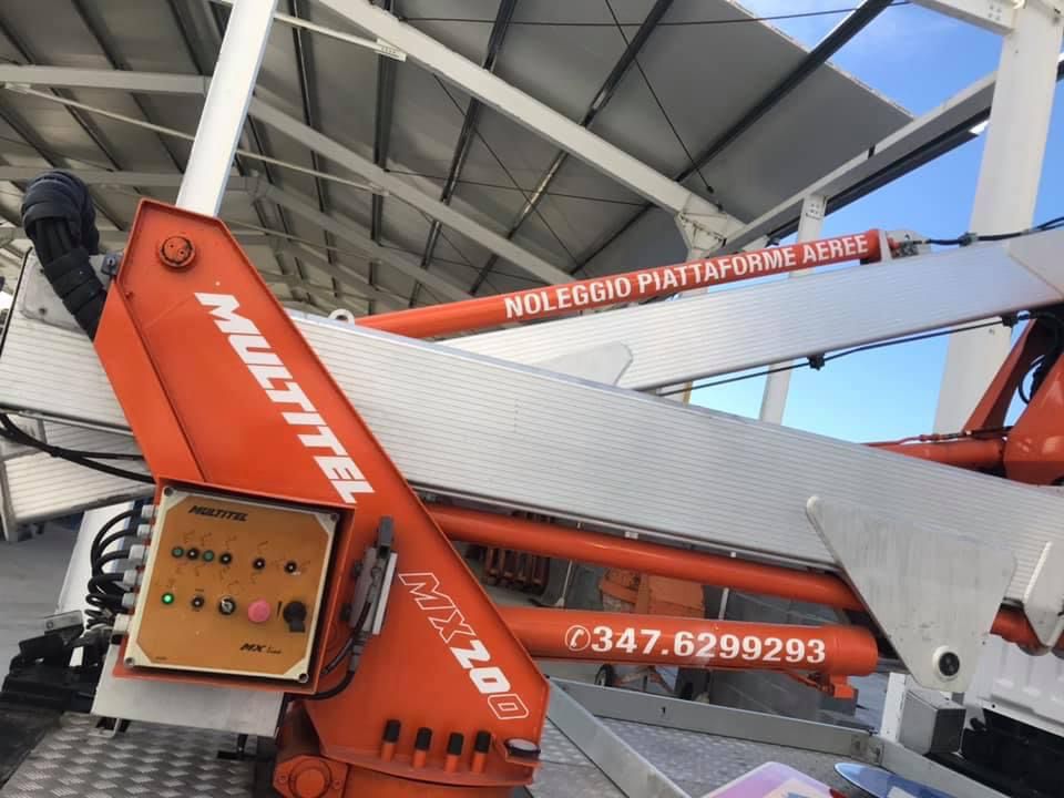 Multitel Mx 200 PIATTAFORMA AUTOCARRATA - Piattaforme Aeree Basilicata e Salerno