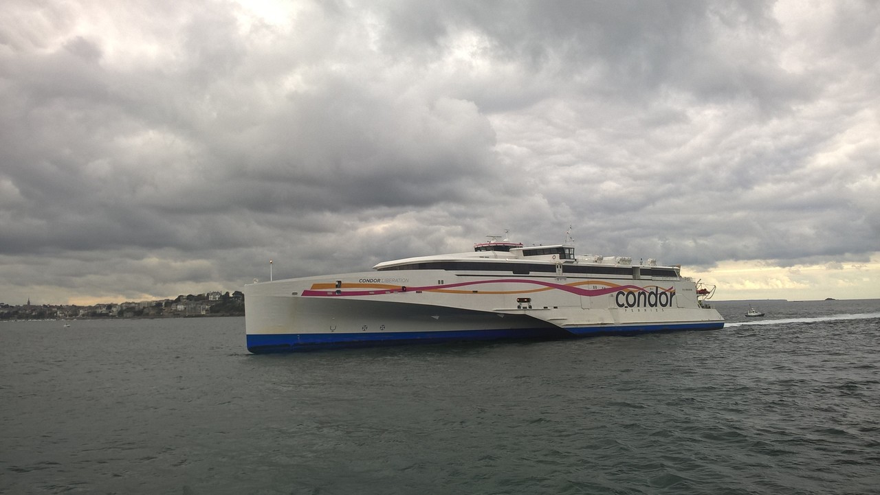 Condor Ferries, bienvenue à Saint-Malo Condor Liberation - Transports ...