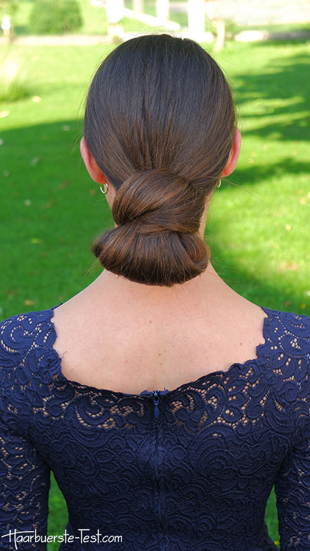 Tiefer Dutt Anleitung: Eleganter Dutt tief im Nacken mit Twists ...