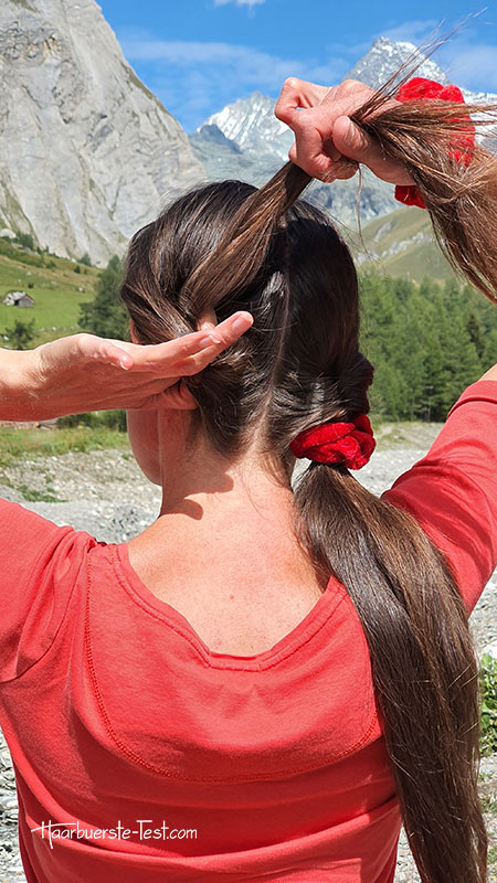 Scrunchie Frisur: Einfache Twist-Zopffrisur zum Nachmachen ...