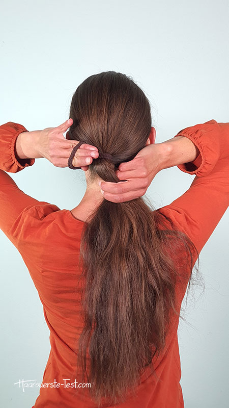 Dutt mit Haarband: Anleitung zum Haarband Dutt selber machen ...