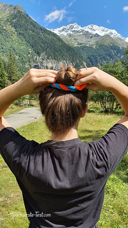 Dutt mit Scrunchie: Moderner Scrunchie Dutt mit Anleitung ...