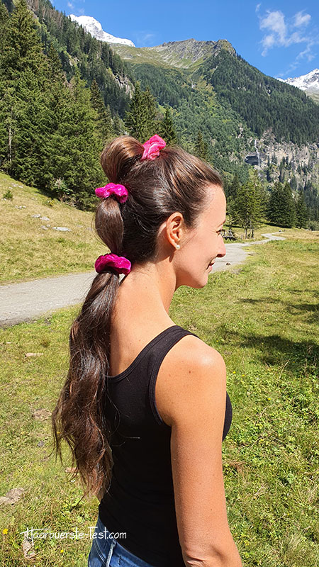 Scrunchie Frisur: Einfache Twist-Zopffrisur zum Nachmachen ...