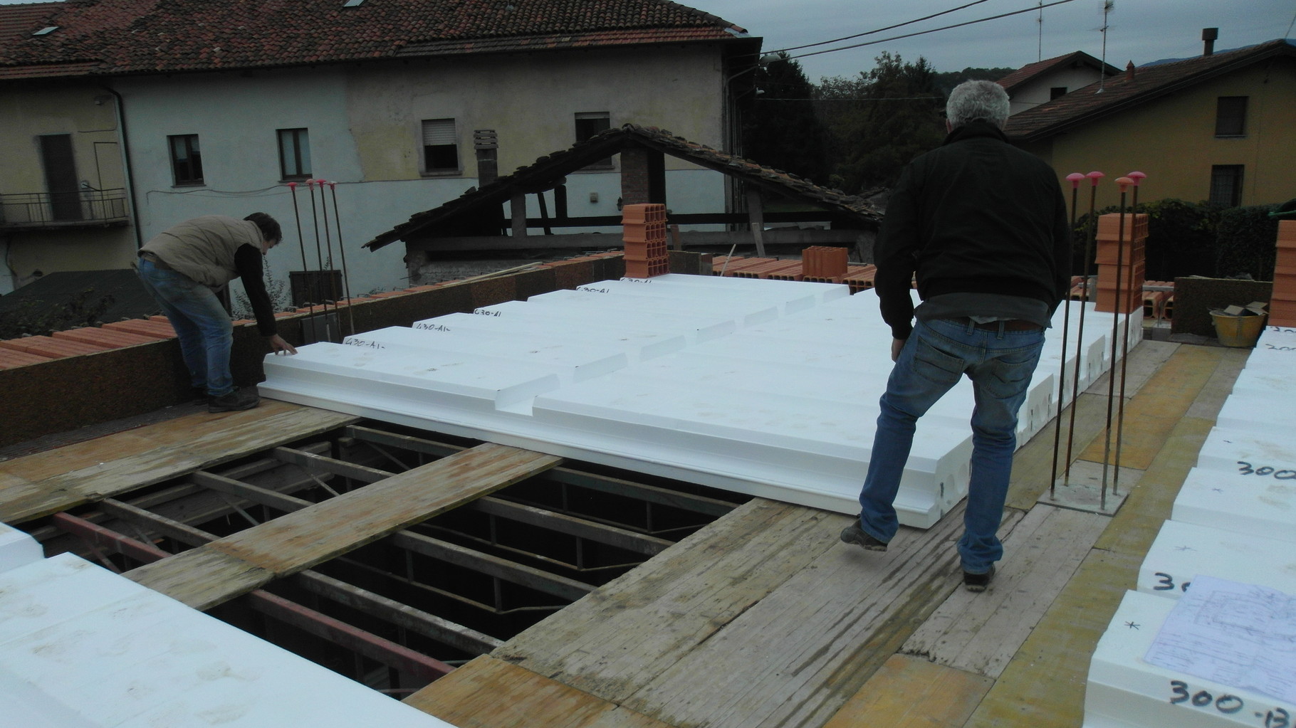 Soletta isolante - officina mariotto CASA PASSIVA garage RO:LE.WA.FI ...