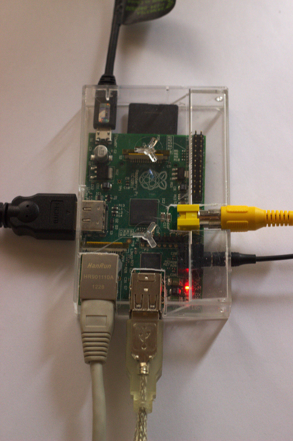 New case (and economic) for my Raspberry PI - GNU/Linux e software open ... New case (and economic) for my Raspberry PI - GNU/Linux e software open ...