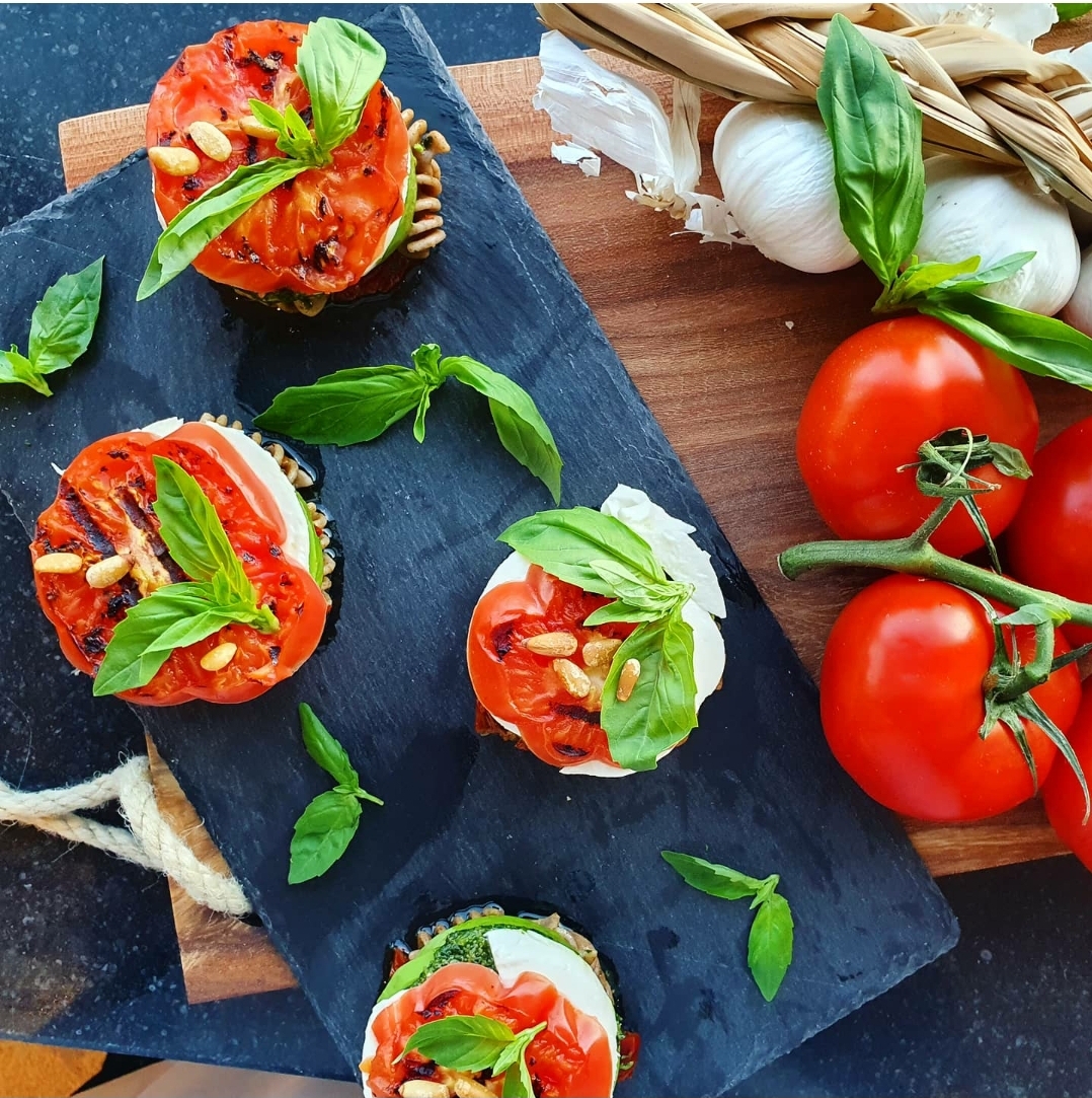 Caprese stacks - Website Hennies Kitchen!