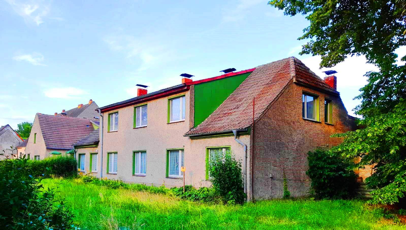 Hof - Hof zur Linde vor den Toren Berlins im Morgenlicht der Barnimer ...