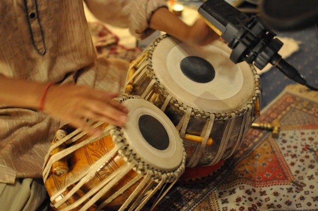 LES PERCUSSIONS INDIENNES - YOGA DE LA VOIX, Chant Sacré de l'Inde ...