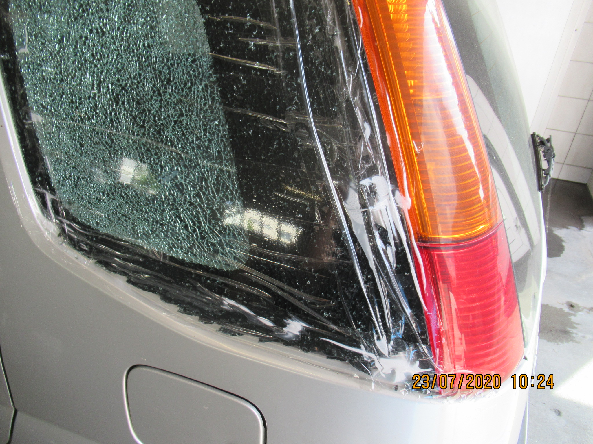 Scheibenersatz oder Reparaturen - Carrosserie Marco Heller