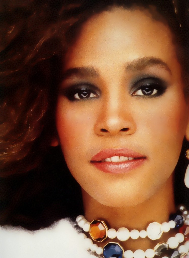 PHOTOSHOOTS - WWW.WHITNEY-HOUSTON-THE-VOICE.COM