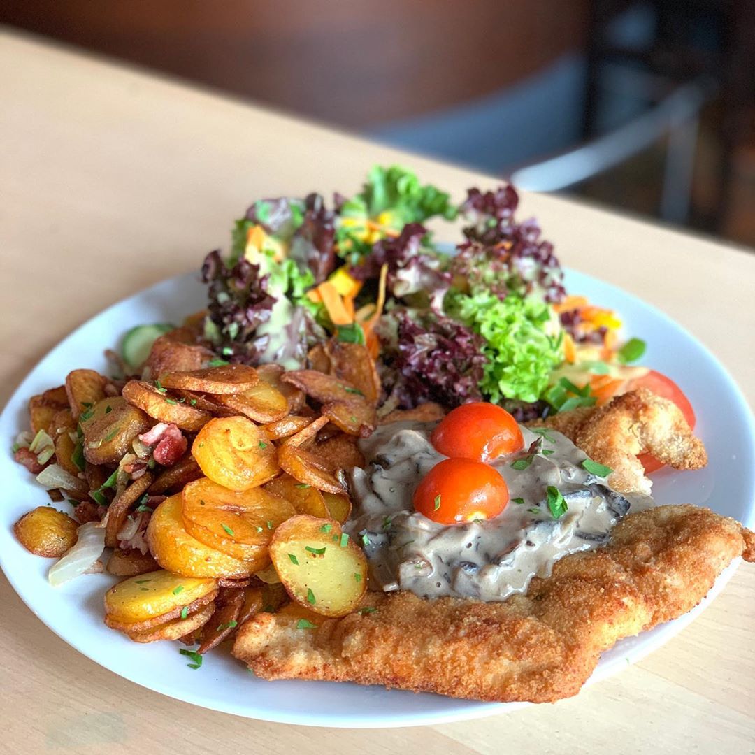 Das d-town Düsseldorf - dtown Restaurant & Bar Düsseldorf