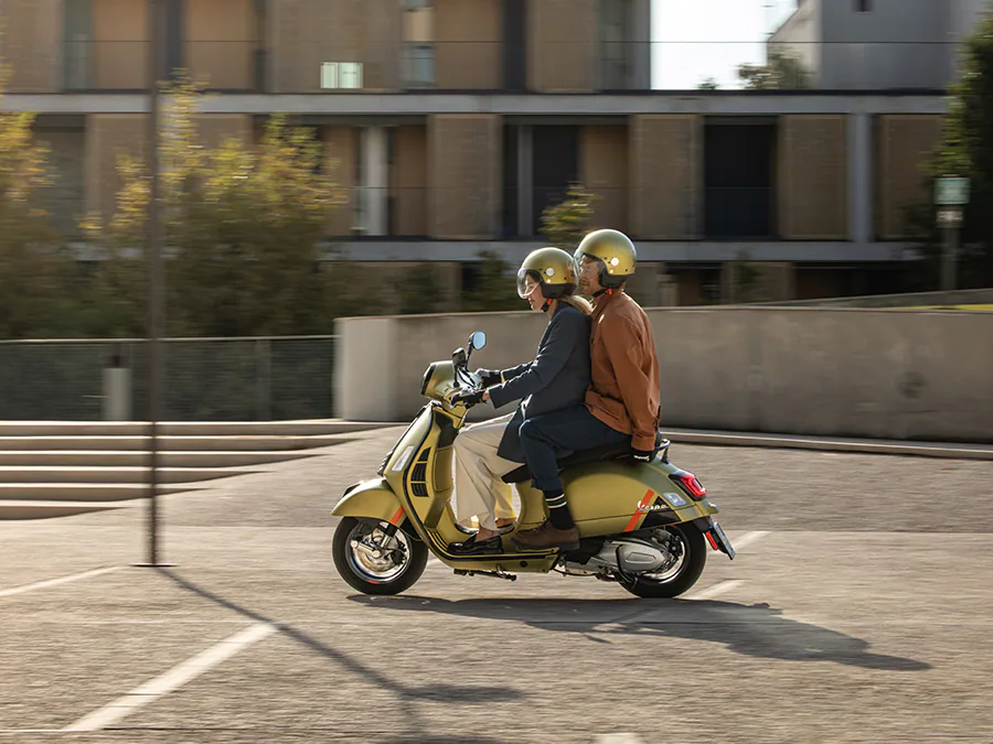 VESPA GTS 125 & 300 2023 Neues Modell - Motolino.ch
