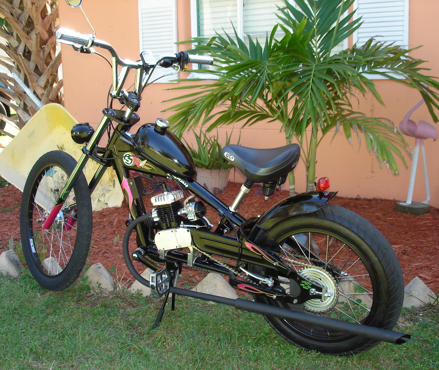 PHOTO GALLERY: Gas & Electric Bike Builds - PedalChopper