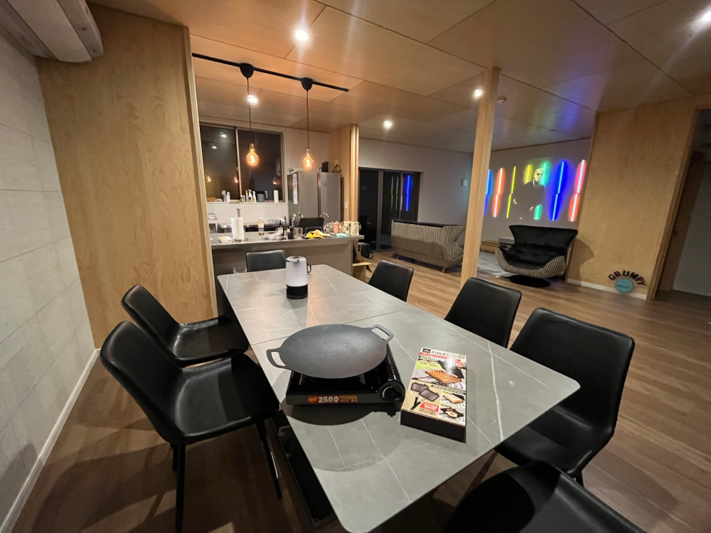 一棟貸切ヴィラ グランピーハウス - grumpy-house ページ！