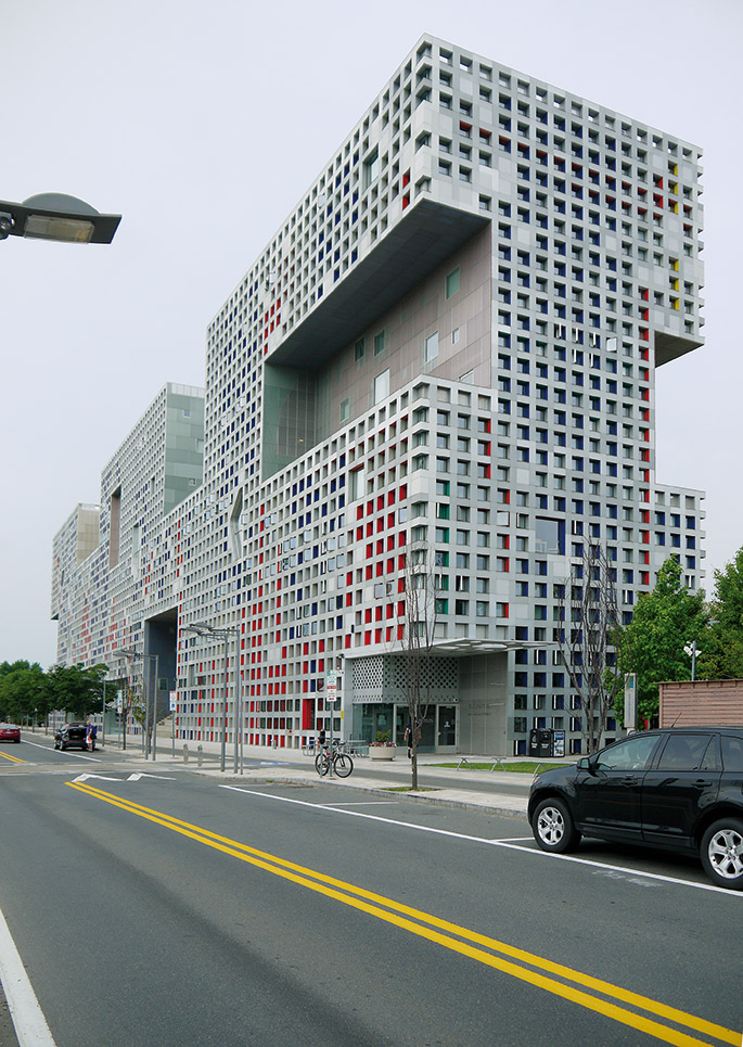 Simmons Hall - Benvenuti su stevenhollarch!