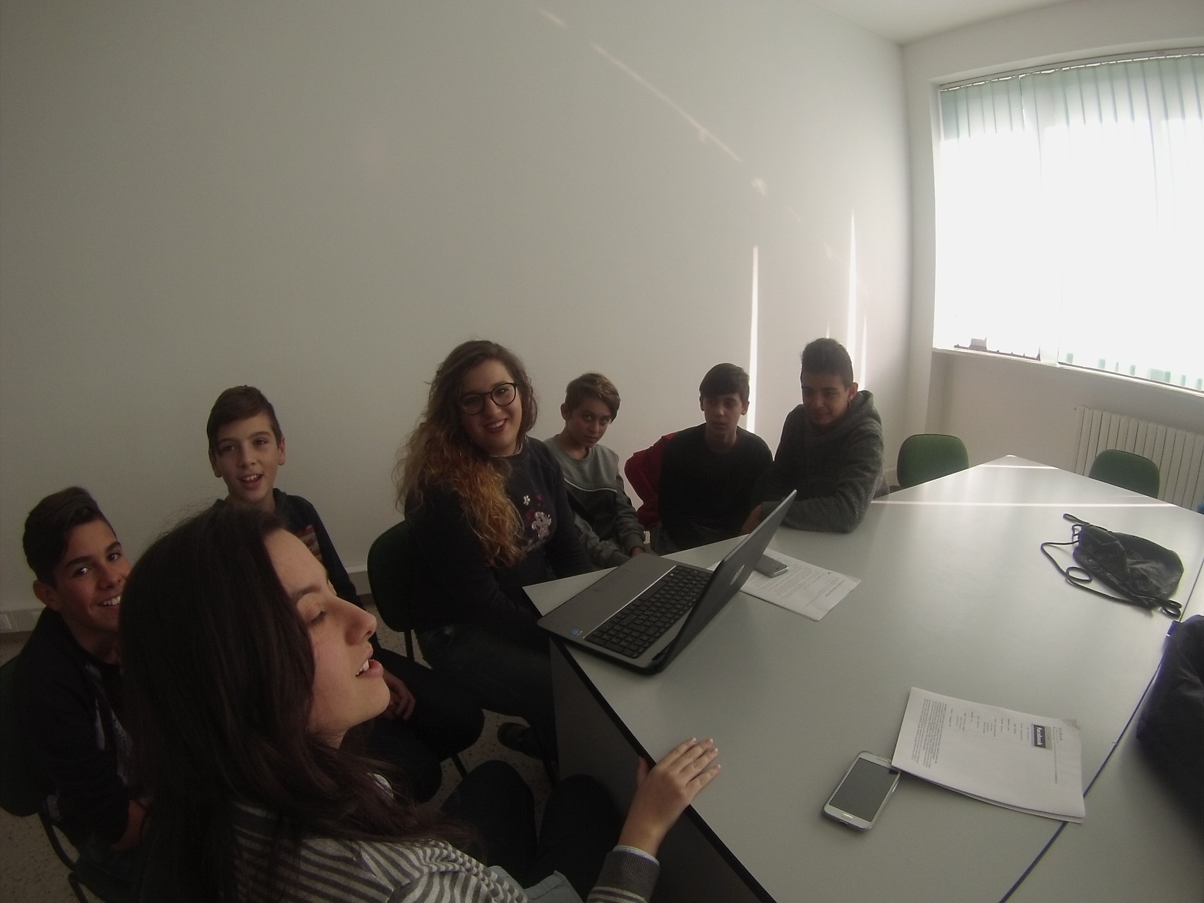 RAGAZZI DI CANZANO E CASTELLALTO - TERAMO A SCUOLA di MARIO MANCINI TERAMO