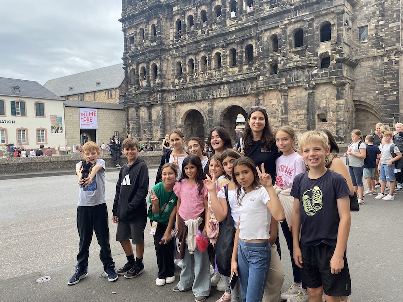 "Gut gelaunte und hundemüde Grüße aus Trier" ... - Lisa-Tetzner-Grundschule