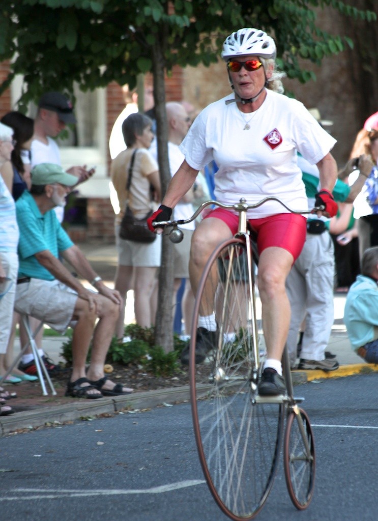 Riders from Across the World Compete in the National Clustered Spires ...