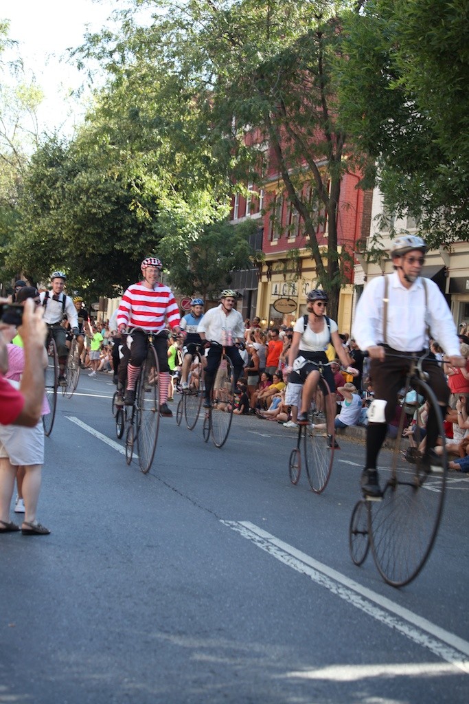 Riders from Across the World Compete in the National Clustered Spires ...