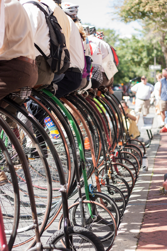 Riders from Across the World Compete in the National Clustered Spires ...
