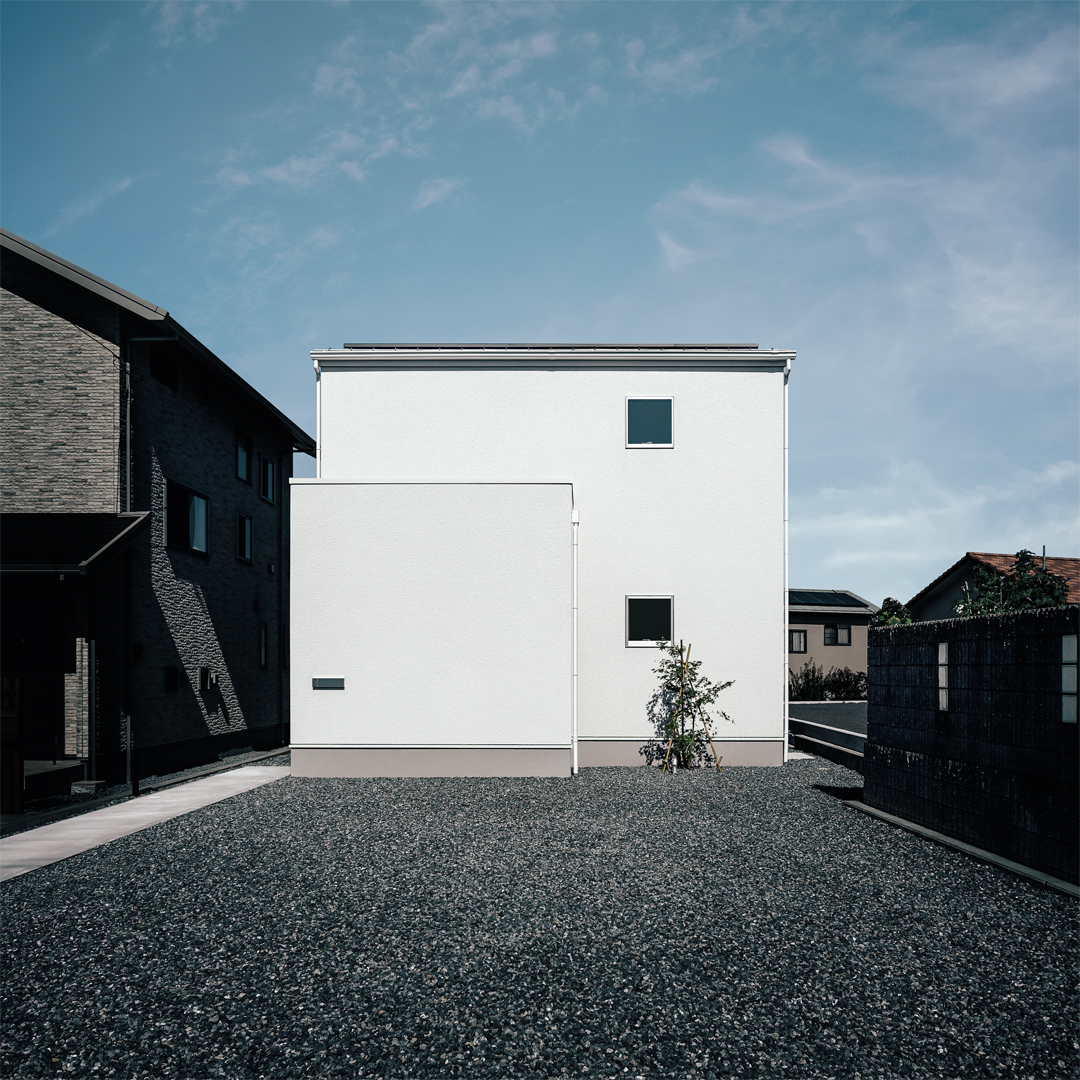 House with bookshelf-2 - HACO (ハコ) シンプルハウスと丁寧な暮らし