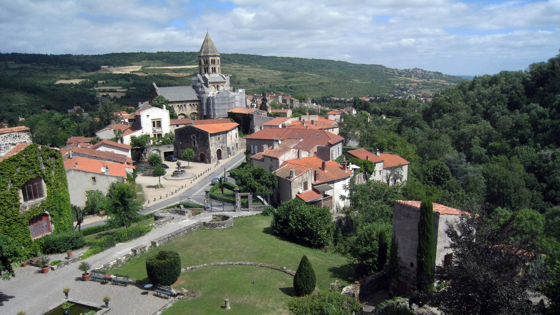 Eglise de Saint-Saturnin - Blocs-photos