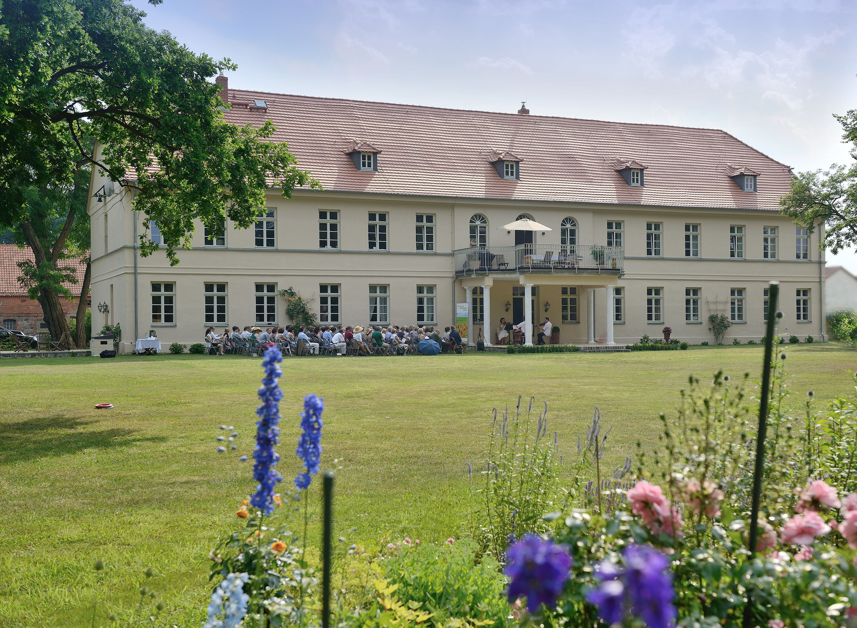 ein preussischer herrensitz - Gutshaus Birkholz – mit wunderschöner ...