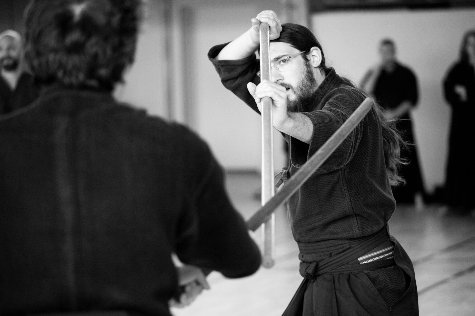 Le bō-jutsu (棒術) est un art martial japonais qui enseigne le maniement ...