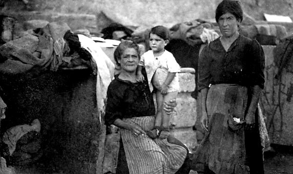 "Las cuevas de María moco" - www.lascuevasdemariamoco.com