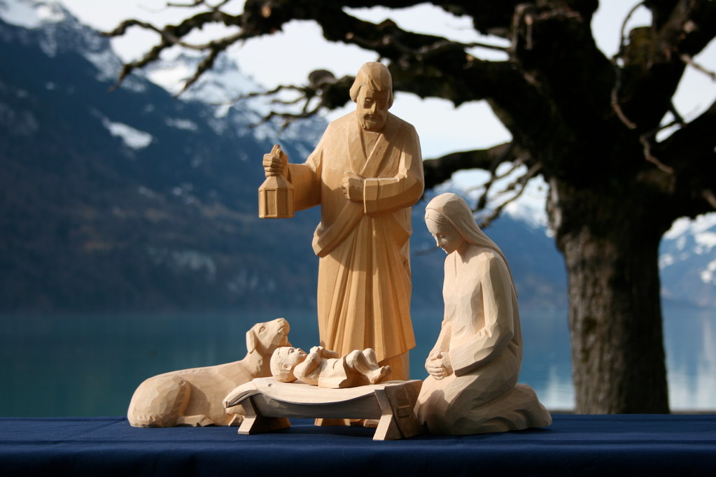 Nativity Scenes - huggler, woodcarvings, holzbildhauerei ...