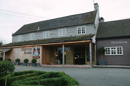 Walk from the Hatton Arms led by Angus Mills - Hampton Walking