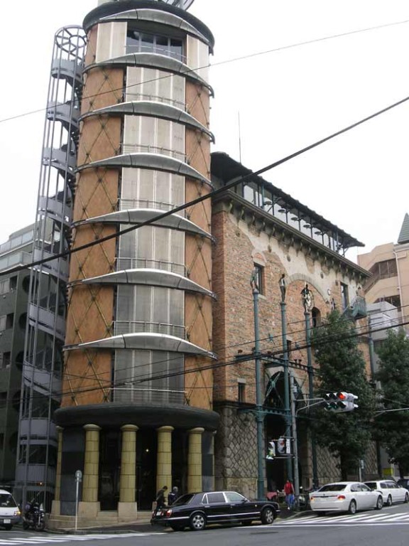 Nigel Coates - Japanese Architects and Architecture in Japan